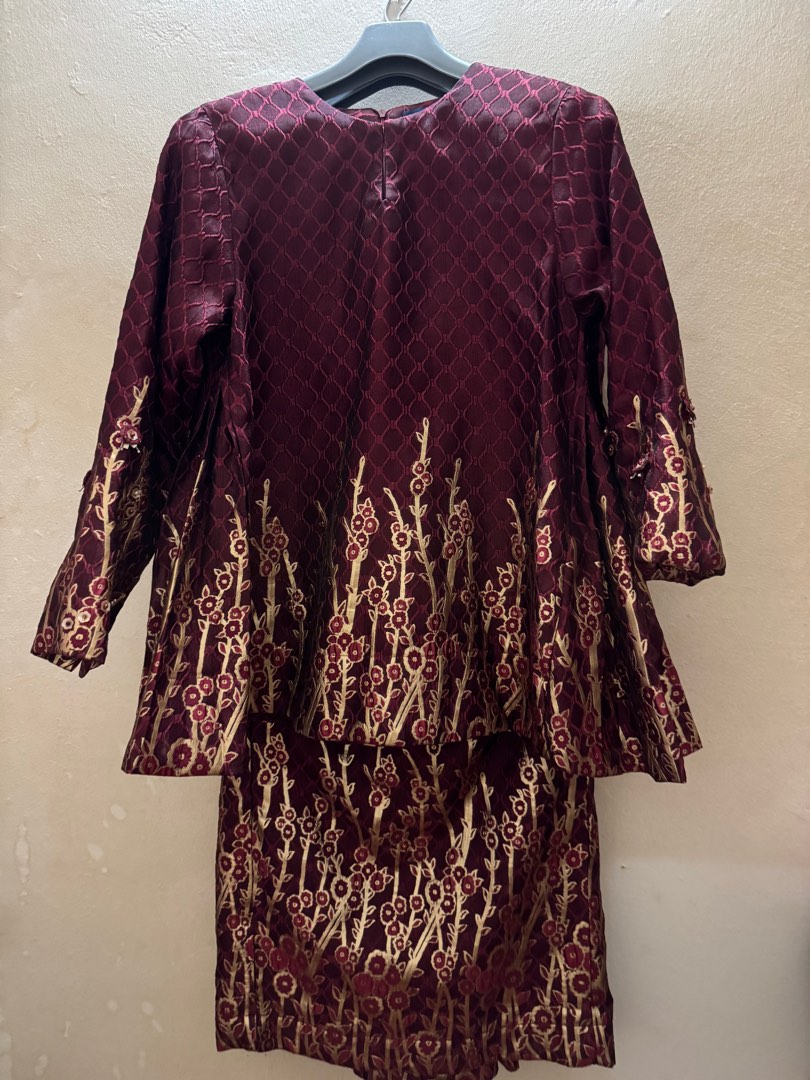 Wanzar Baju Kurung, Women's Fashion, Muslimah Fashion, Baju Kurung ...