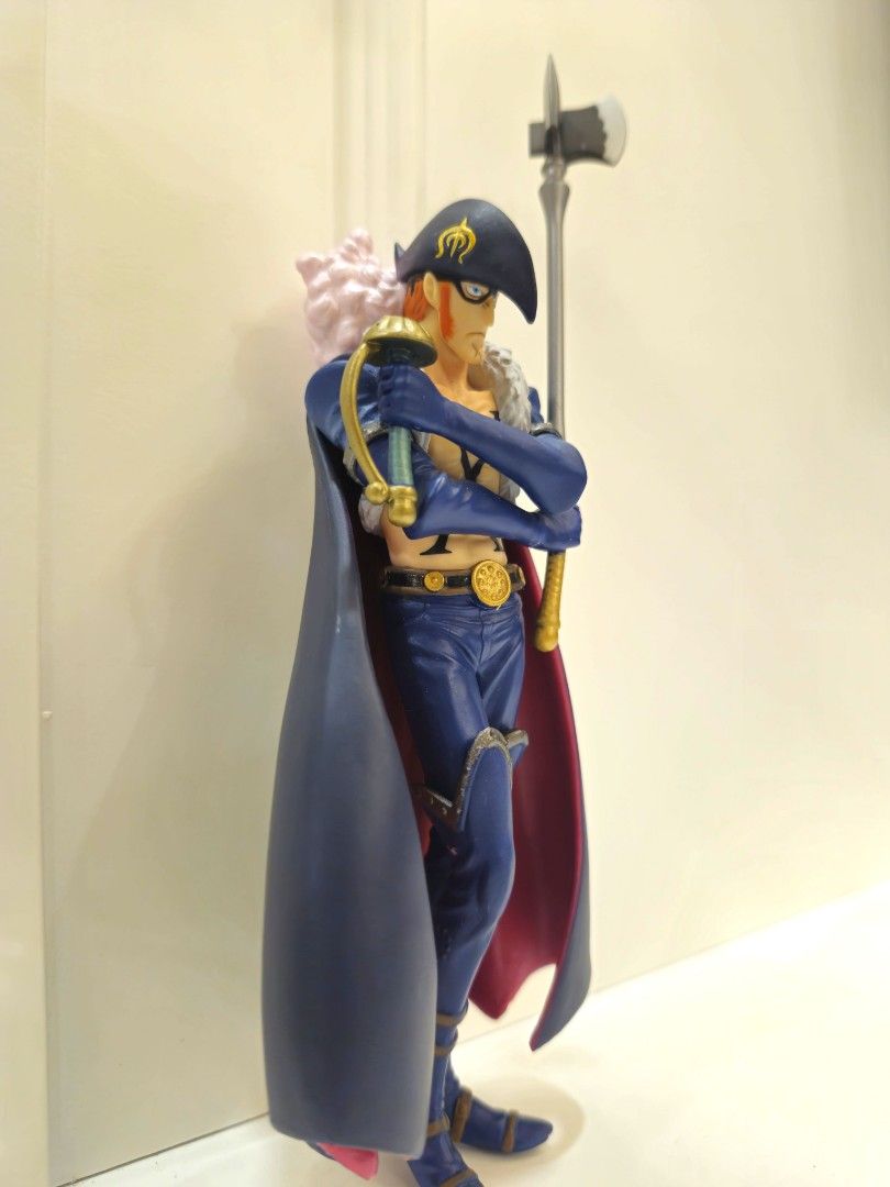 X Drake "Red Flag" One Piece Anime Figure, Hobbies & Toys, Toys & Games ...
