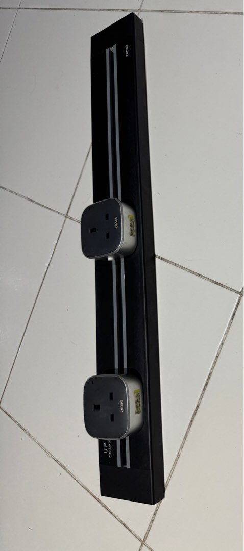 Zenso power track, TV & Home Appliances, Electrical, Adaptors & Sockets ...
