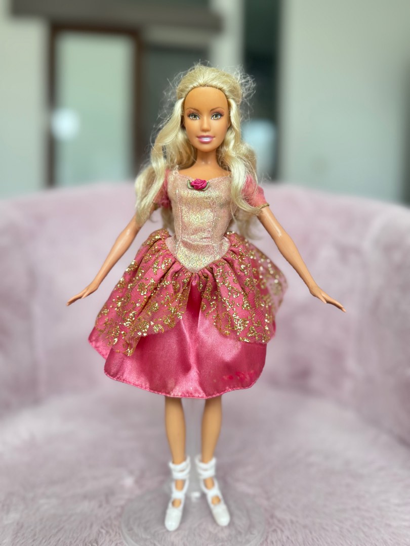 Barbie 12 Dancing Princess Basic, Toys & Collectibles, Mainan di Carousell