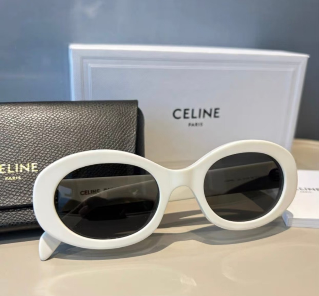 CELINE Classic Arc de Triomphe design white, Women's Fashion, Watches ...