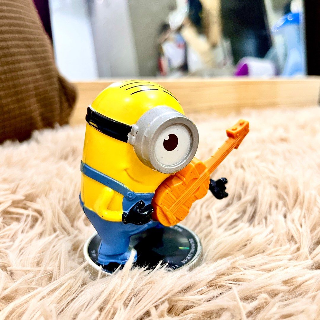 Despicable Me Minion Stuart Desk Agnes Pickles Decor McDo Happy Meal ...