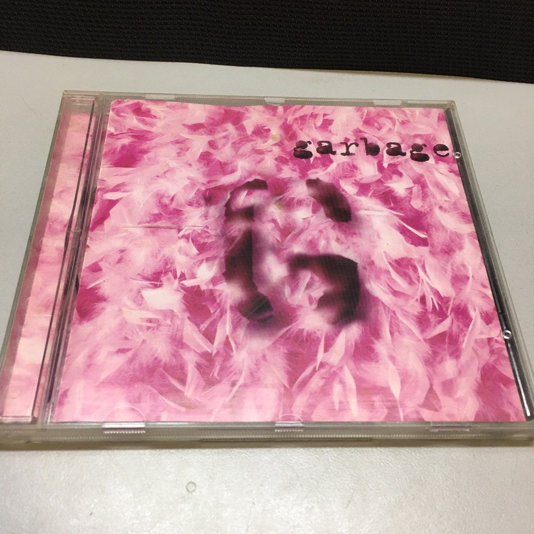 (Eng CD) Garbage first album, Hobbies & Toys, Music & Media, CDs & DVDs ...