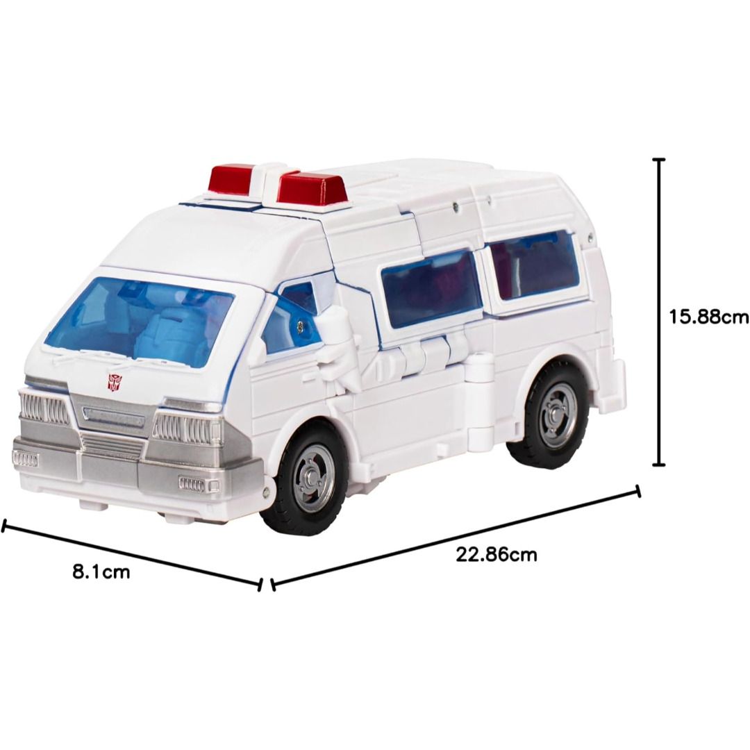 [Free Delivery] Transformers Studio 86 Ratchet Ambulance 1/32 Scale ...