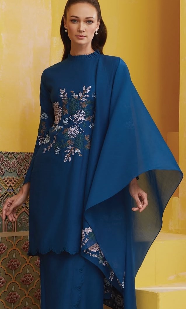 Hadley Kurung by Wanzar 2024, Women's Fashion, Muslimah Fashion, Baju ...