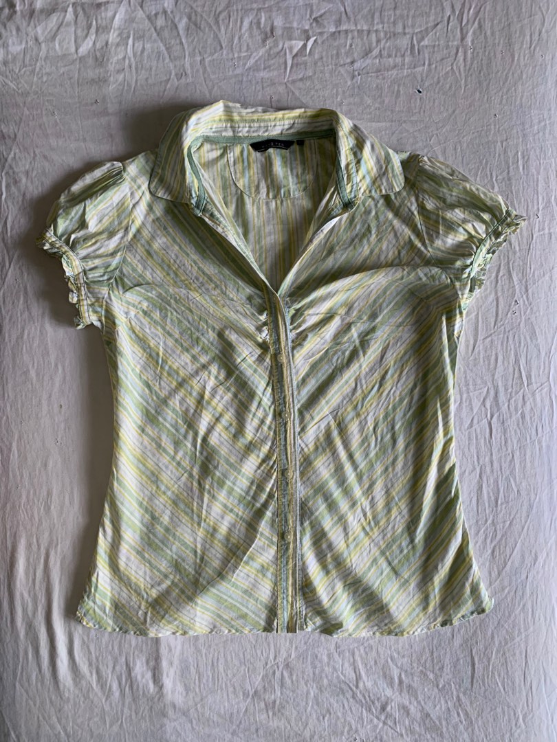 hangten hibiscus pinstripe office siren top y2k vintage, Women's Fashion, Tops, Blouses on Carousell