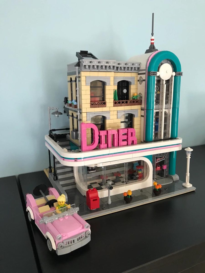 Lego 10260 Downtown Diner, Hobbies & Toys, Toys & Games on Carousell