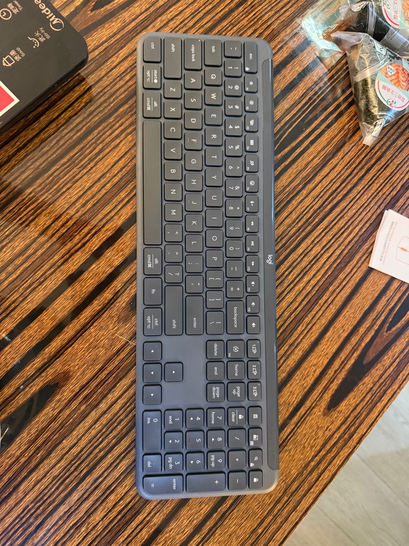 LOGI K950 Keyboard, 電腦＆科技, 電腦周邊及配件, 電腦鍵盤及相關產品 - Carousell