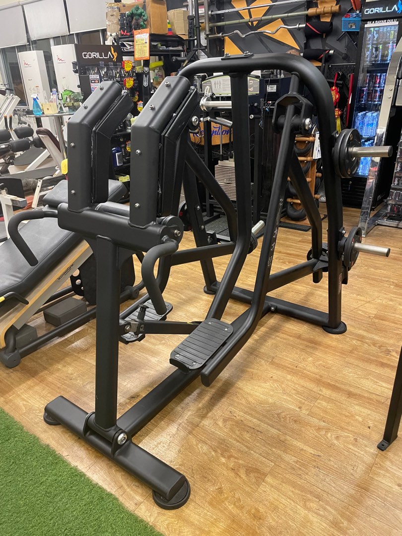 Maxpump power runner glute kickback gym Korea quad hamstring strength ...