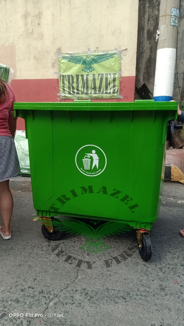 mobile trash bin 1100 liters, Furniture & Home Living, Cleaning ...