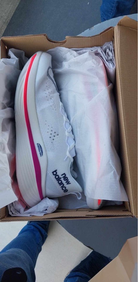 New Balance Fuel Cell Super Comp Elite V3, Men's Fashion, Footwear ...