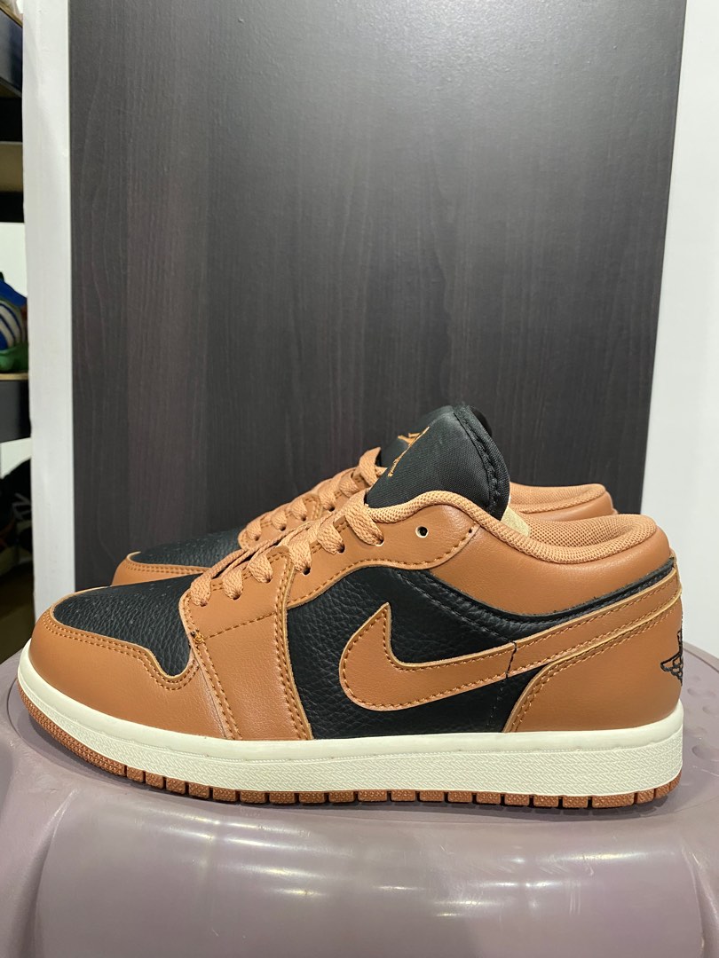 Nike AJ Low, Fesyen Pria, Sepatu , Sneakers di Carousell