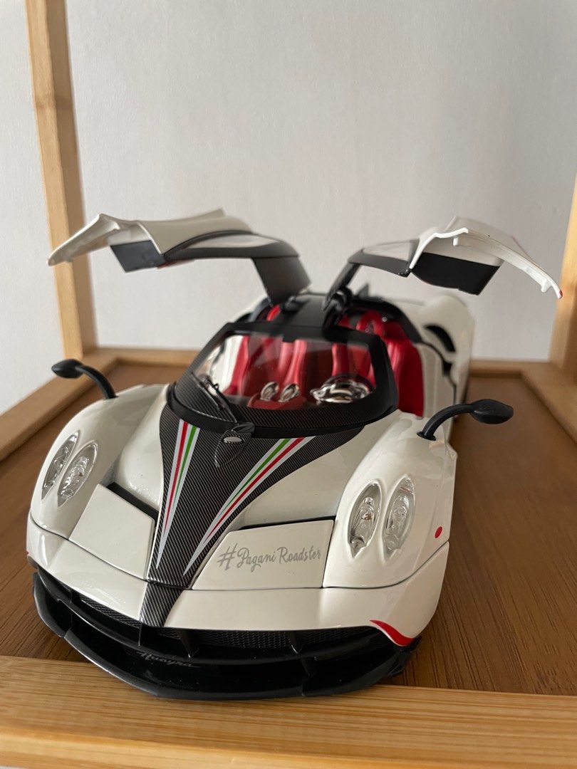Pagani Huayra 1:18 Scale Die-cast Toy Car Brand New with Box Same Day ...