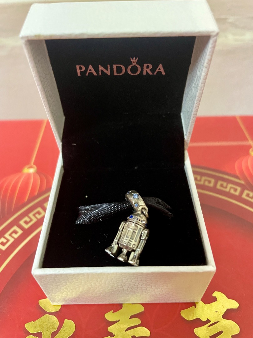 Pandora Star Wars R2-D2 Dangle Charm, Women's Fashion, Jewelry ...