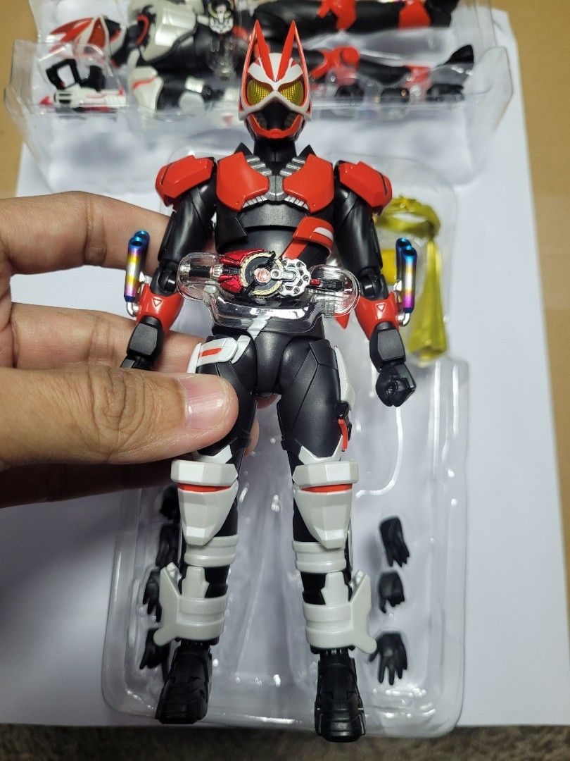 PBANDAI SHF SH FIGUARTS KAMEN RIDER GEATS BOOST MAGNUM FORM, Hobbies & Toys, Toys & Games on ...