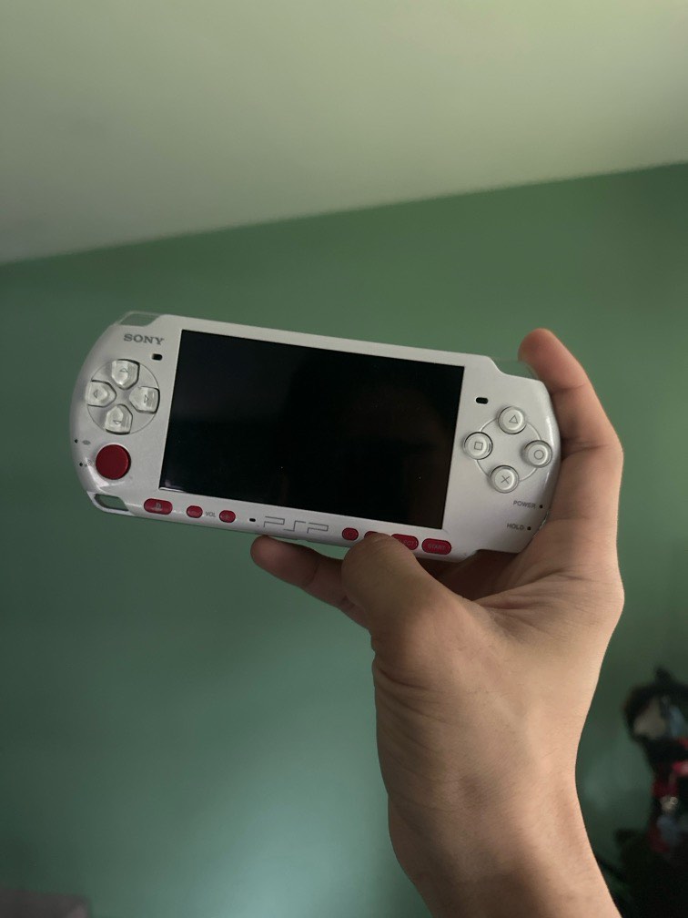 PSP 3000 MODDED (Japan Version, 64GB), Video Gaming, Video Game ...