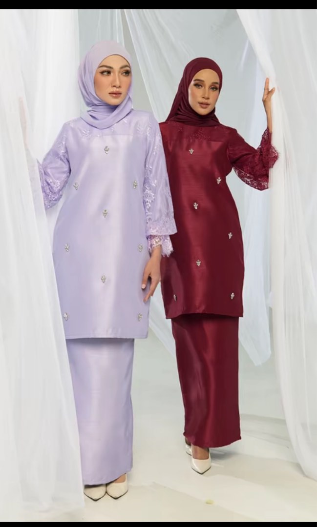 QAAMNIE KURUNG IRIS, Women's Fashion, Muslimah Fashion, Baju Kurung ...