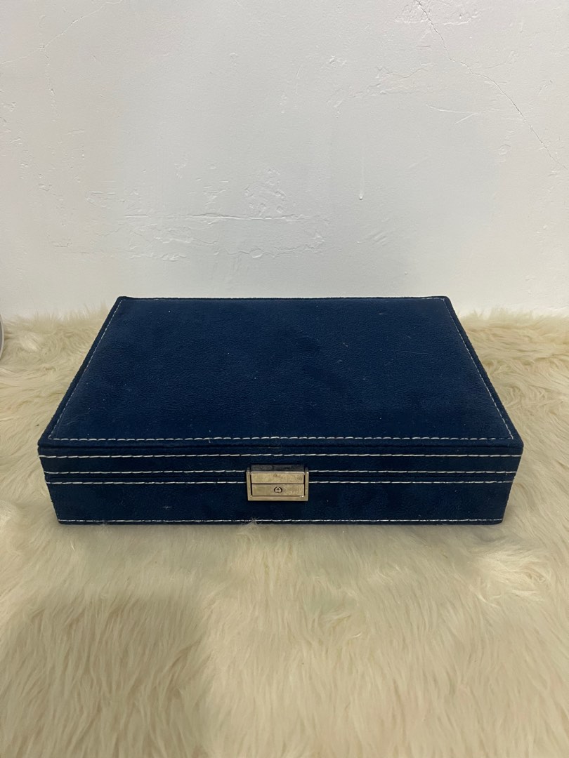 Royal Blue Velvet Jewelry Box w/ key, Women's Fashion, Jewelry ...