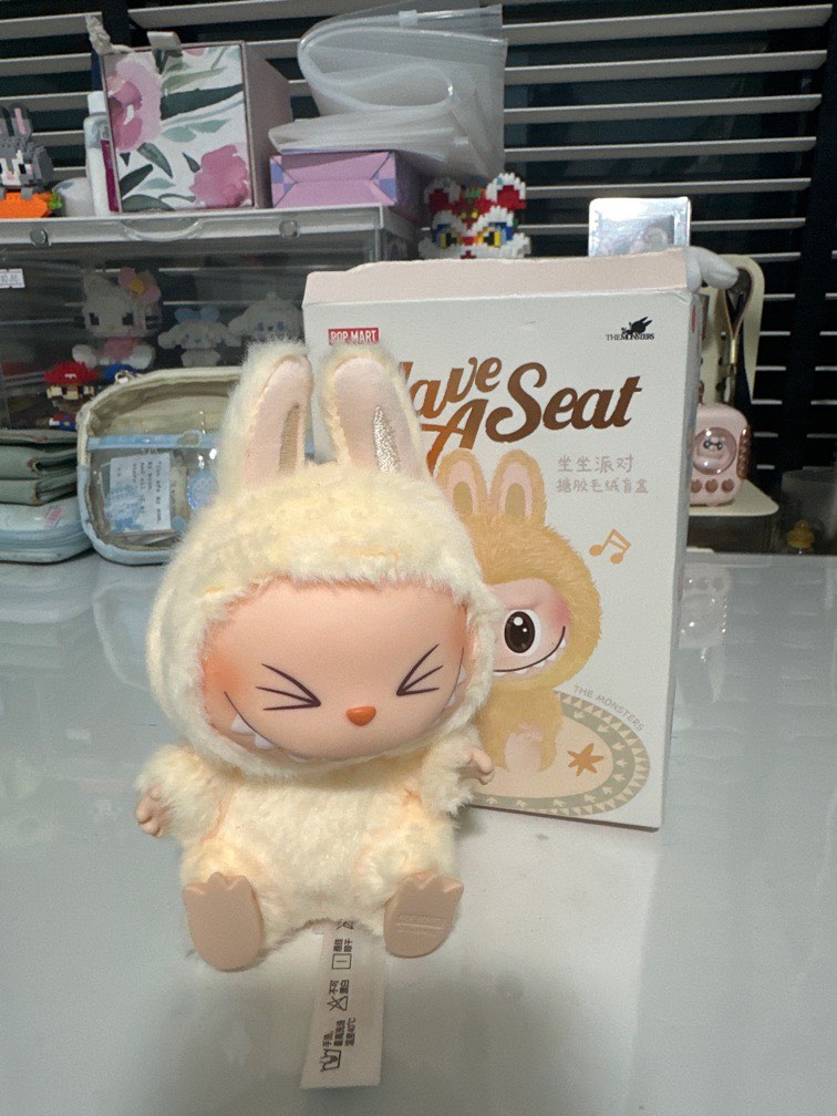 SISI labubu, Hobbies & Toys, Toys & Games on Carousell