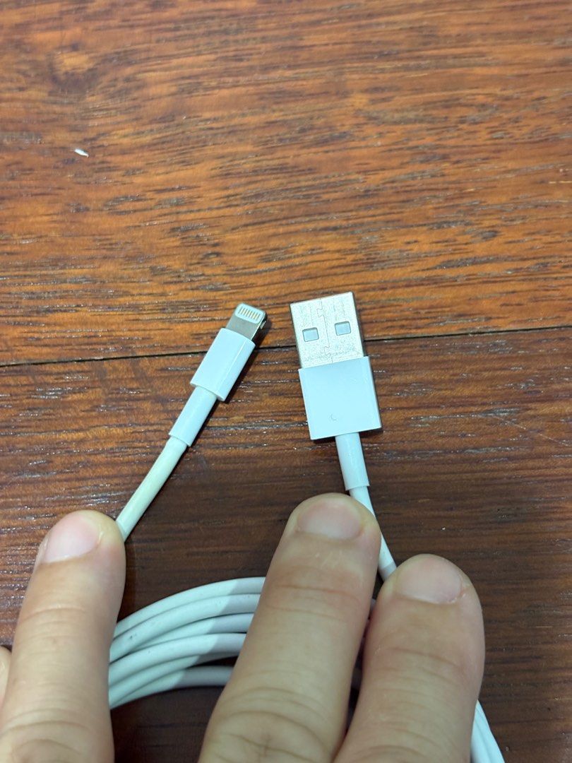 Apple Original iPhone Cable (USB to Lightning) (2m), Mobile Phones ...