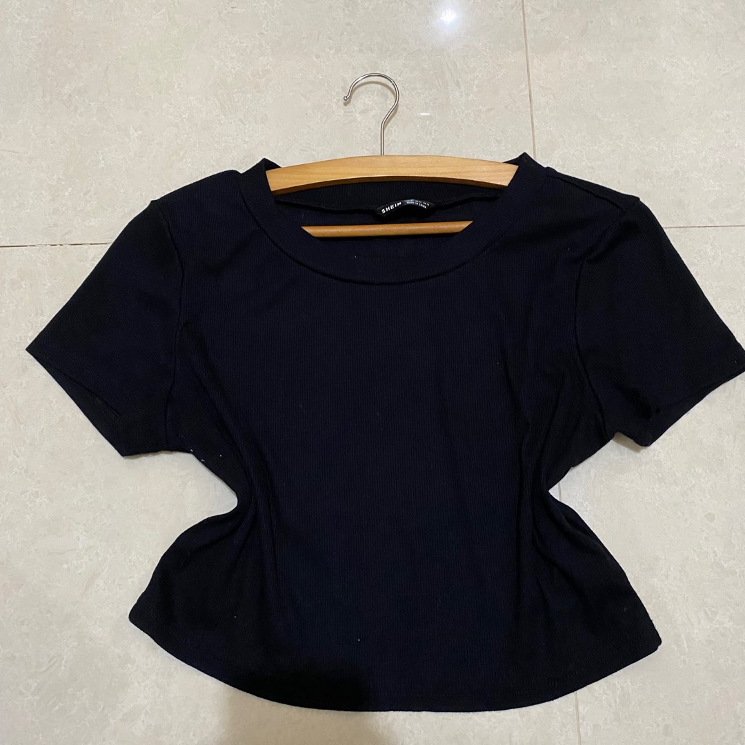 Basic Black Top Aesthetic, Women's Fashion, Tops, Blouses on Carousell