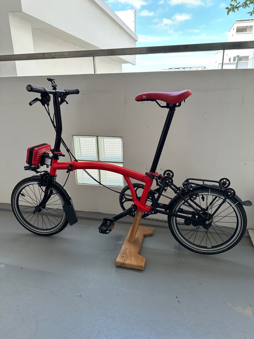 Brompton Rocket Red 2021 black edition bike. 2 speed.S2L with mini rack ...