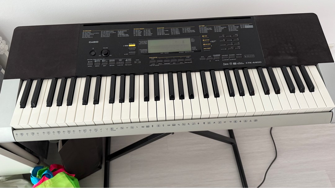Casio Keyboard piano, Announcements on Carousell