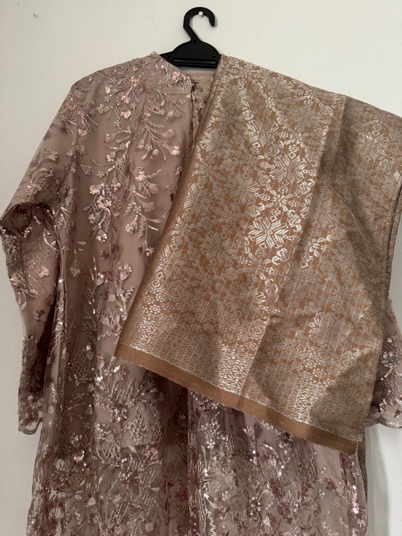 Ceo Chomel Faela Kurung, Women's Fashion, Muslimah Fashion, Baju Kurung ...