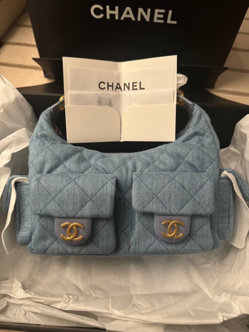 Chanel denim hobo small 2025, 名牌, 手袋及銀包 - Carousell