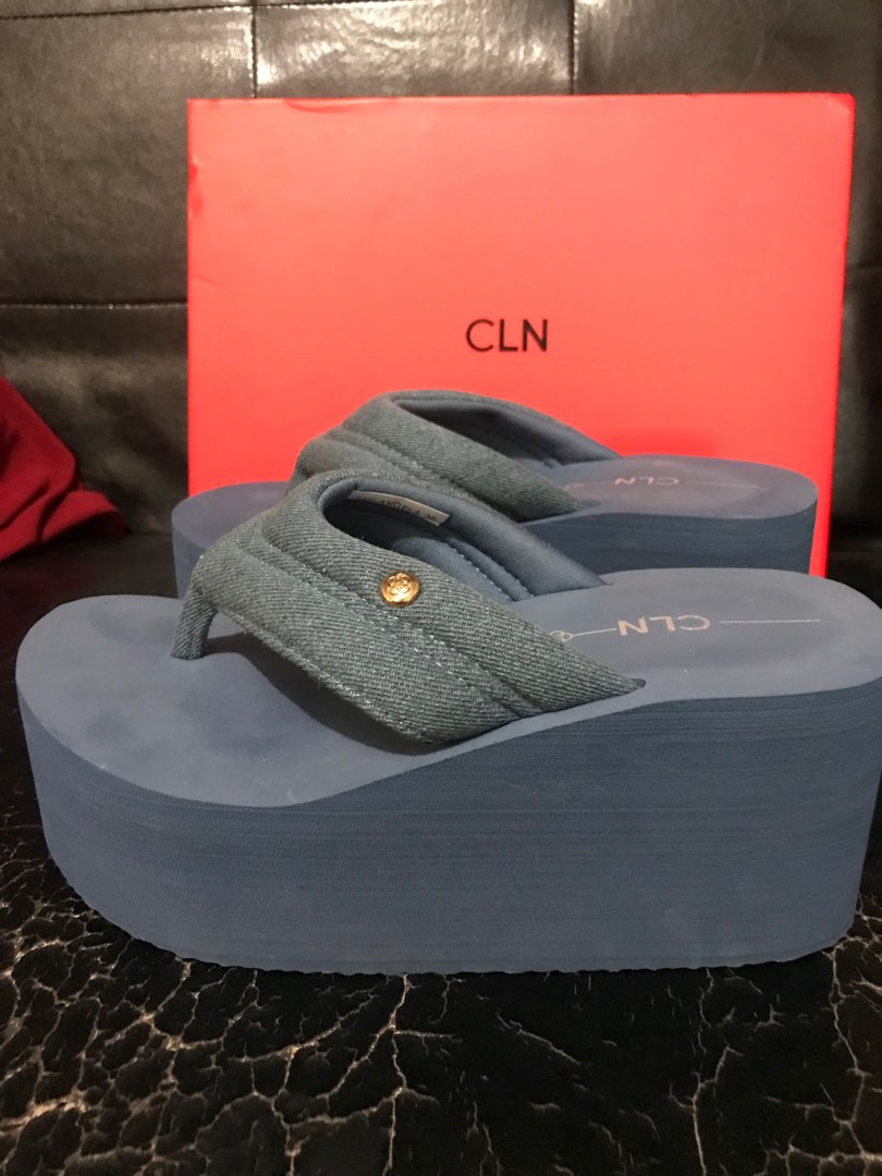 CLN Denim Platform Thong Slip Ons, Women's Fashion, Footwear, Slippers ...