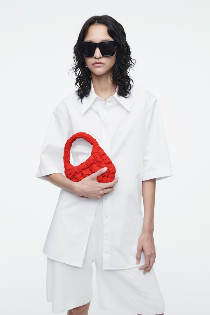 COS micro quilted bag red (New with price tag), Women's Fashion, Bags ...