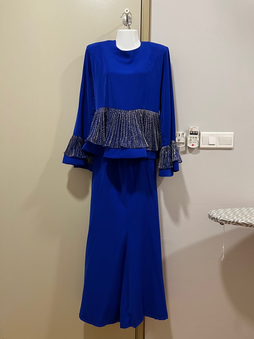 Exclusive Sireh Pinang Peplum Kurung ( Royale Blue ), Women's Fashion ...