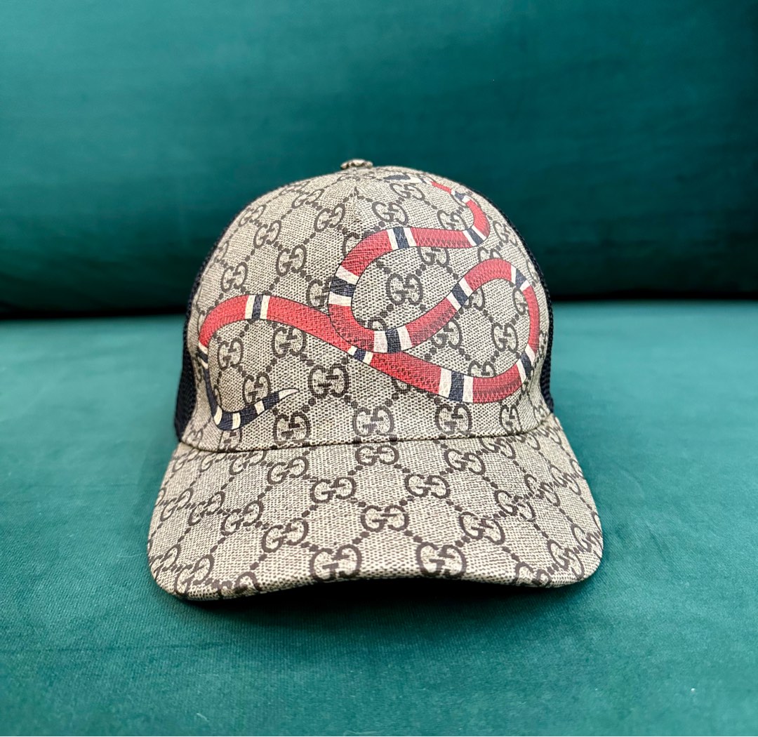 Gucci GG Supreme Monogram Kingsnake Cap, Men's Fashion, Watches ...