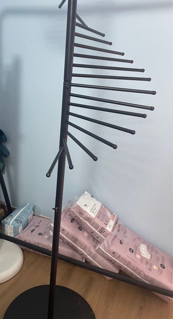 Hijab / Scarf Spiral Rack (Floor Stand) in Black, Furniture & Home ...