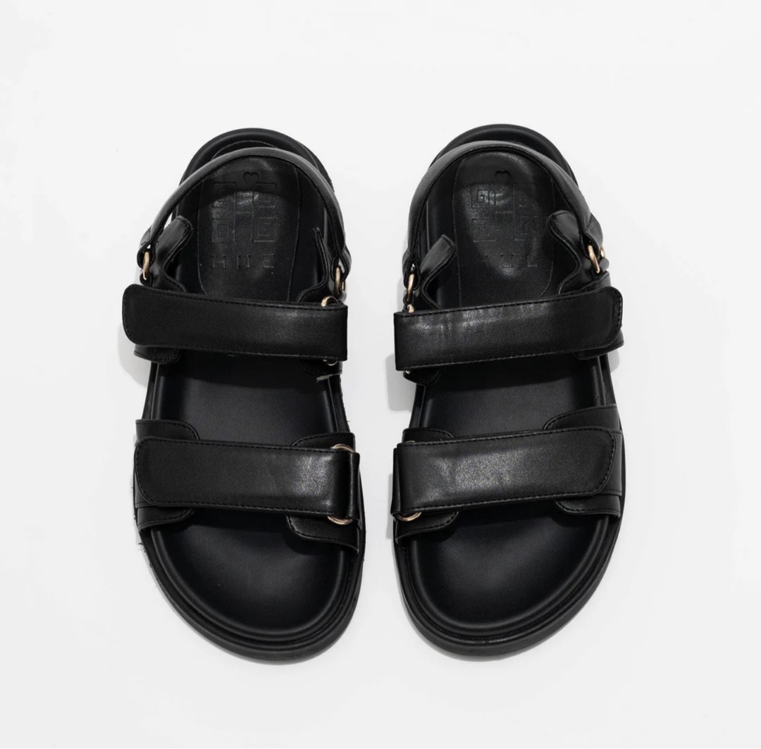Hue Manila Savo Noir Sandals, Women's Fashion, Footwear, Flats ...