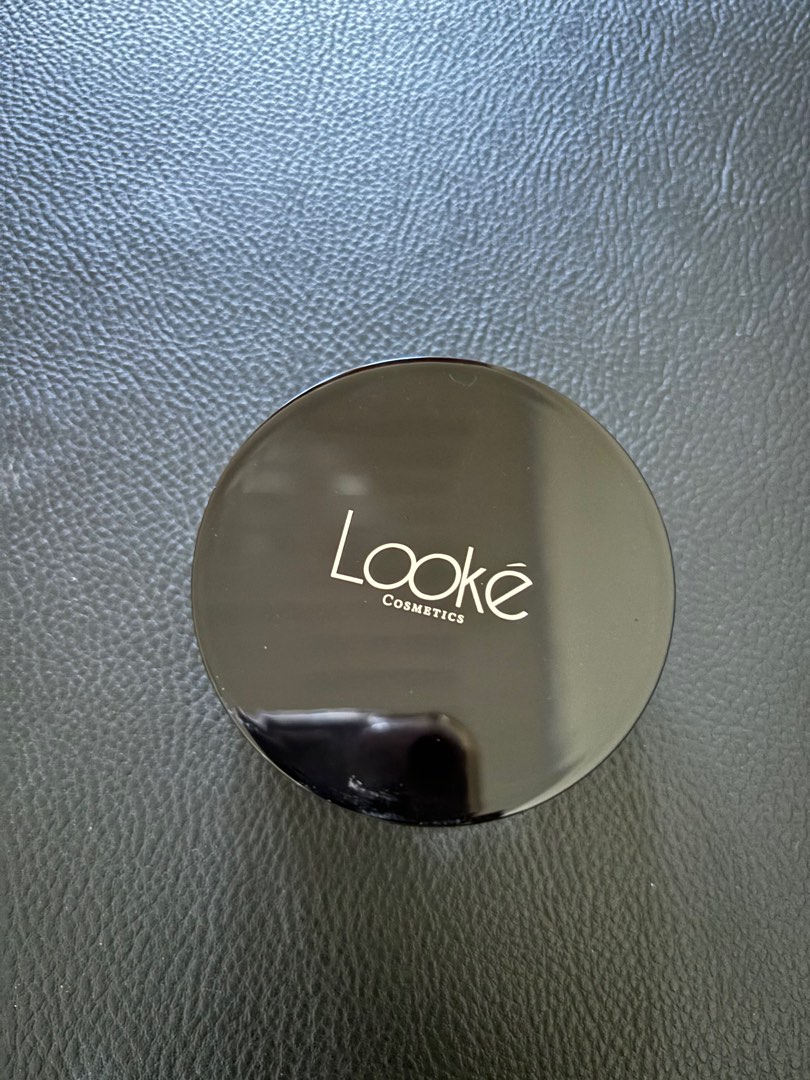 looke loose powder, Kesehatan & Kecantikan, Rias Wajah di Carousell