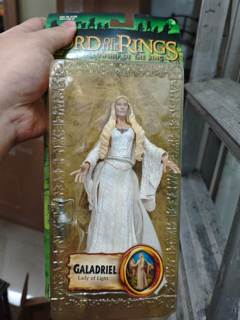 LORD OF THE RINGS FIGURE GALADRIEL LADY OF LIGHT TOY BIZ NOC, Hobbies ...
