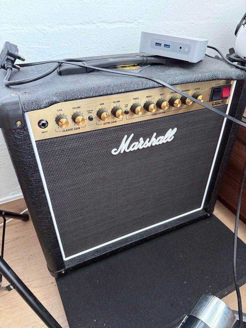 Marshall DSL20CR 20W Dual Channel Tube Guitar Combo Amplifier, Hobbies ...