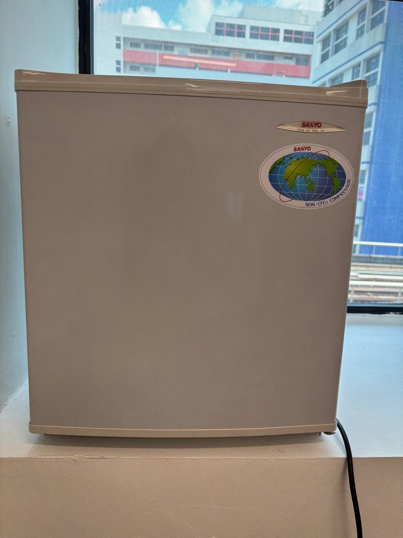 Mini Fridge, TV & Home Appliances, Kitchen Appliances, Refrigerators ...