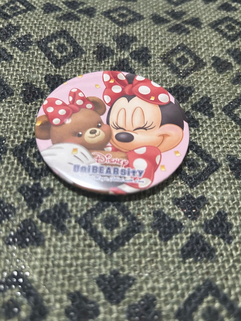 Minnie Mouse-themed handy mirror from the Disney UniBEARsity collection ...