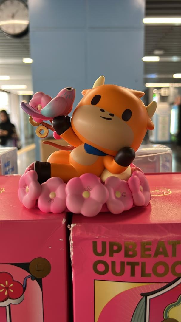 Moomoo Cow Upbeat Outlook FUTU FAMILY, Hobbies & Toys, Toys & Games on ...