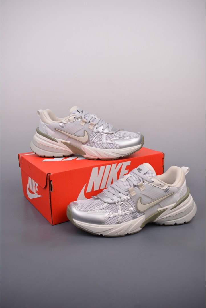 Nike Wmns V2K Runtekk Low"Photon Dust/Summit White" (FD0736-006) Unisex ...