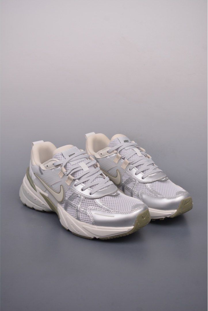 Nike Wmns V2K Runtekk Low"Photon Dust/Summit White" (FD0736-006) Unisex ...