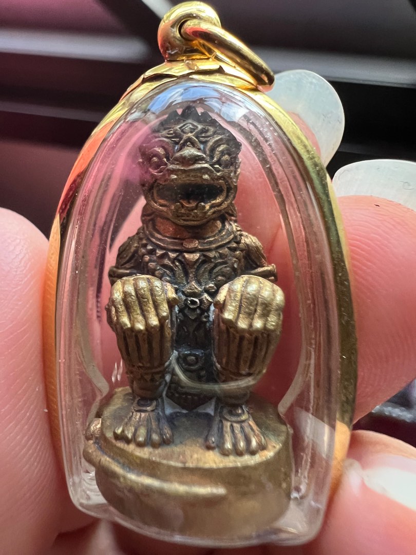 Phra Ajarn Tom Hanuman Ong Krut Roop Lor, Hobbies & Toys, Memorabilia ...