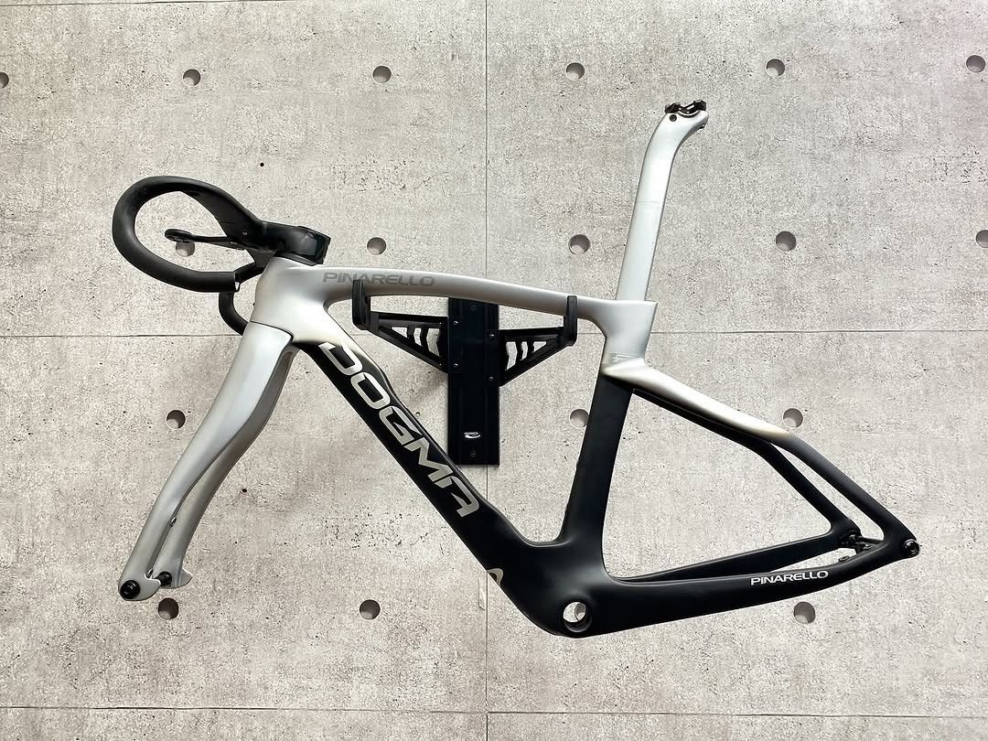 Pinarello Dogma F Plutonium Flash 43, Sports Equipment, Bicycles ...