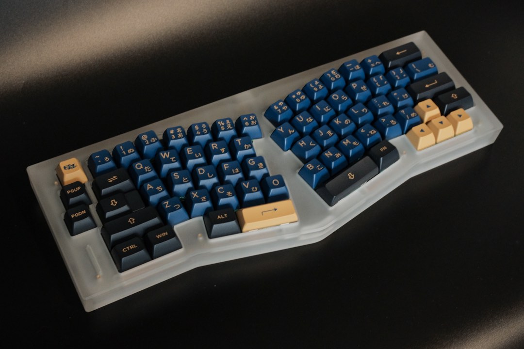 Record PC Alice 65% Mechanical Keyboard, Computers & Tech, Parts ...