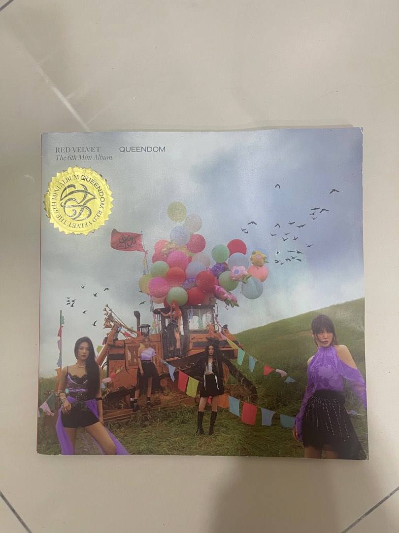 RED VELVET 6th Mini Album [Queendom]-queen ver, Hobbies & Toys ...