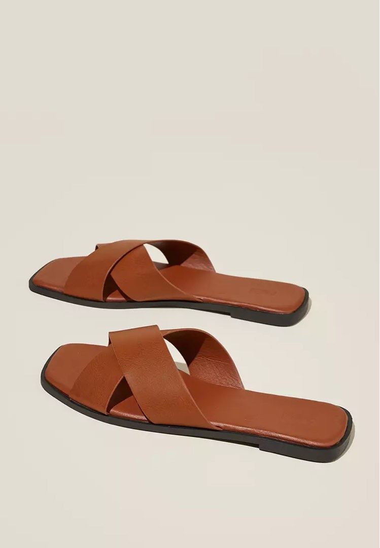 Rubi cloverly crossover slides, Women's Fashion, Footwear, Flats ...