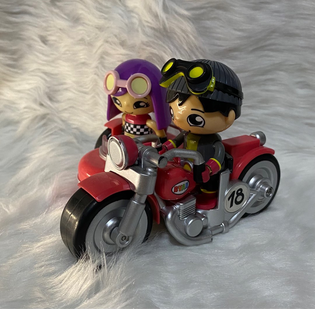 Ryan Fig set, Hobbies & Toys, Toys & Games on Carousell