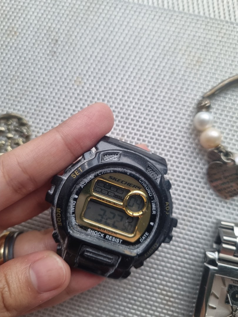 Skechers Watch, Men's Fashion, Watches & Accessories, Watches on Carousell